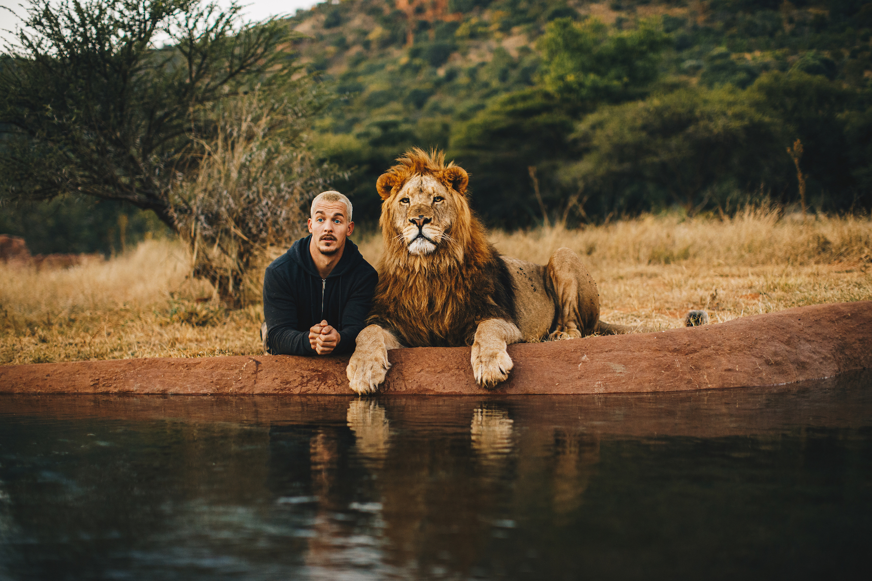 Interview mit Dean Schneider - TOURISTBOOK